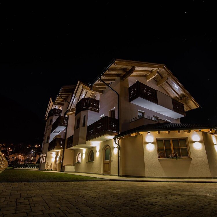 Garnì - HOTEL GARNI' PARADISI - Mezzano