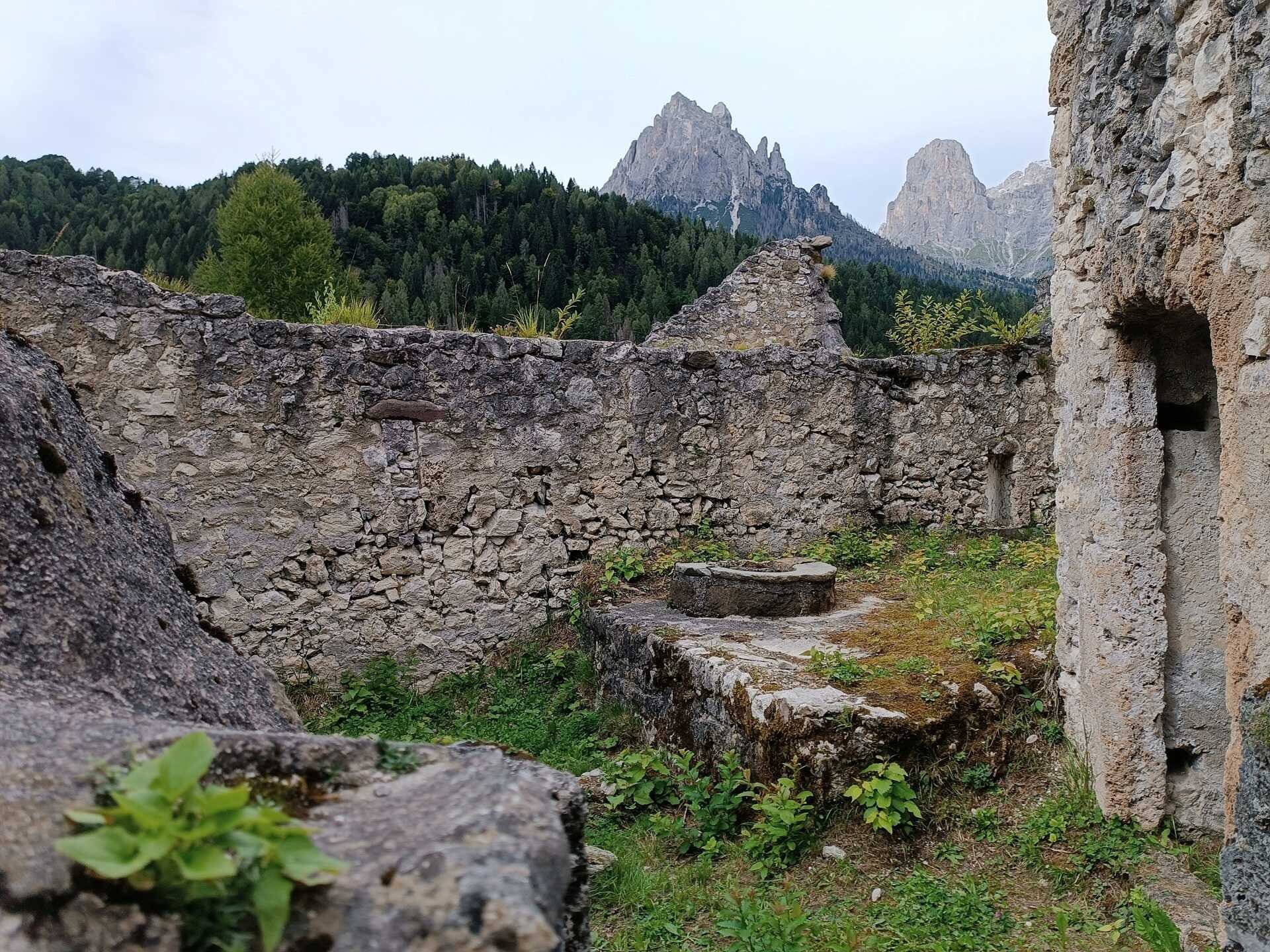 Castel Pietra